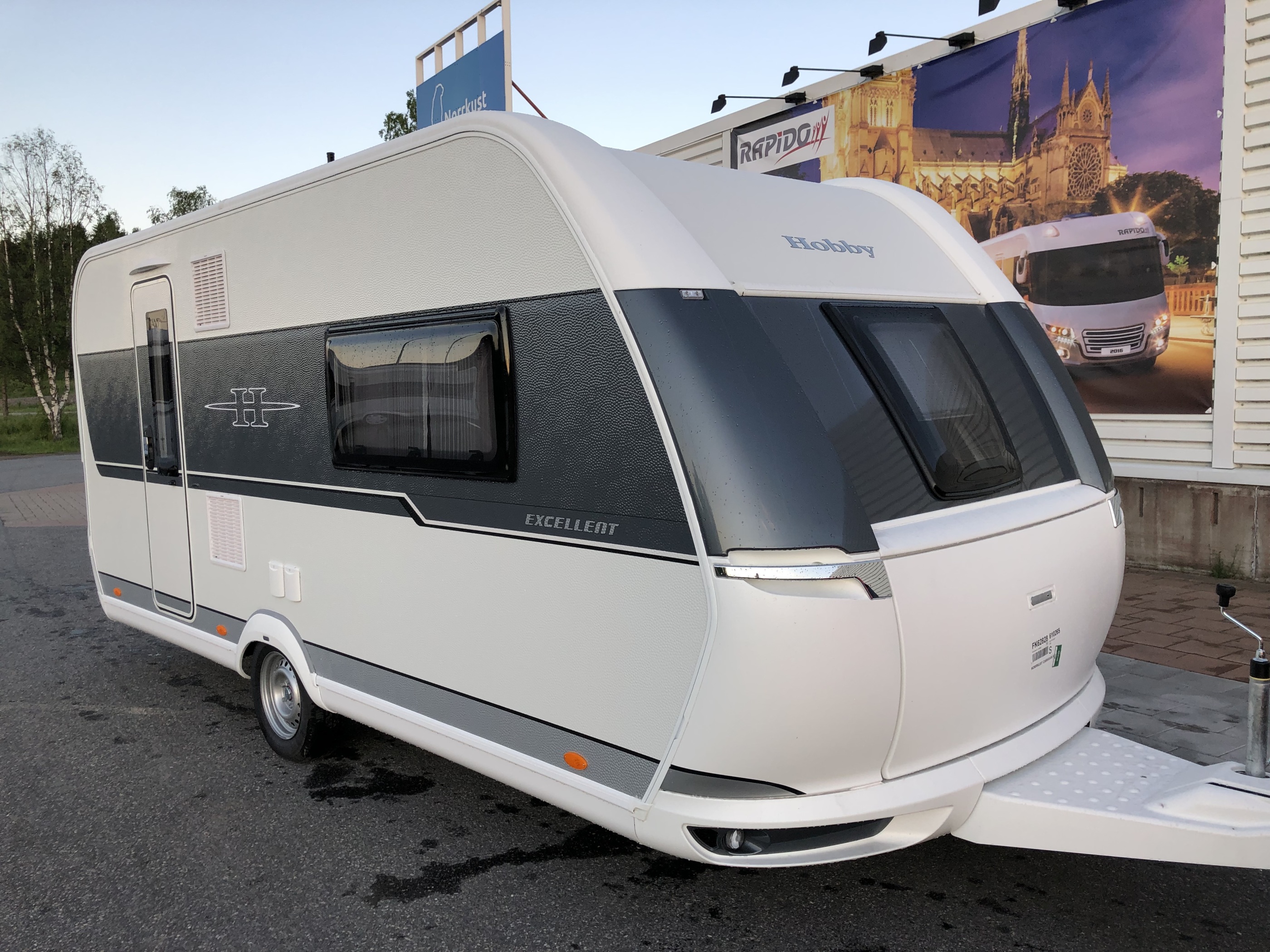 Hobby 460 SFF -19 | Husbilar och Husvagnar i Kalix - Norrkust Caravan